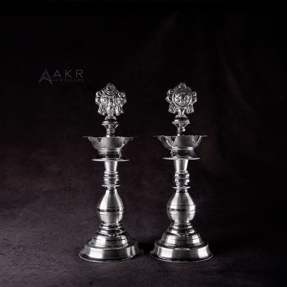 Shanku & Chakra Kundulu– AKR Jewellers